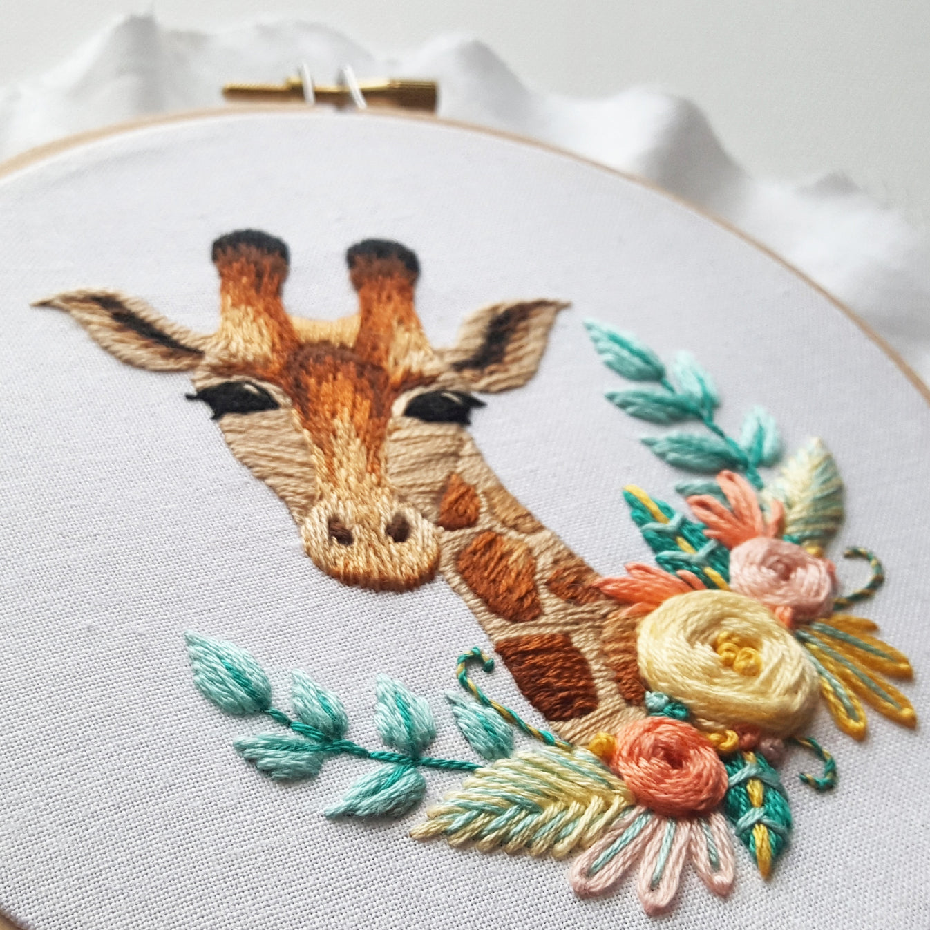 Giraffe Embroidery Pattern (PDF) – Jessica Long Embroidery